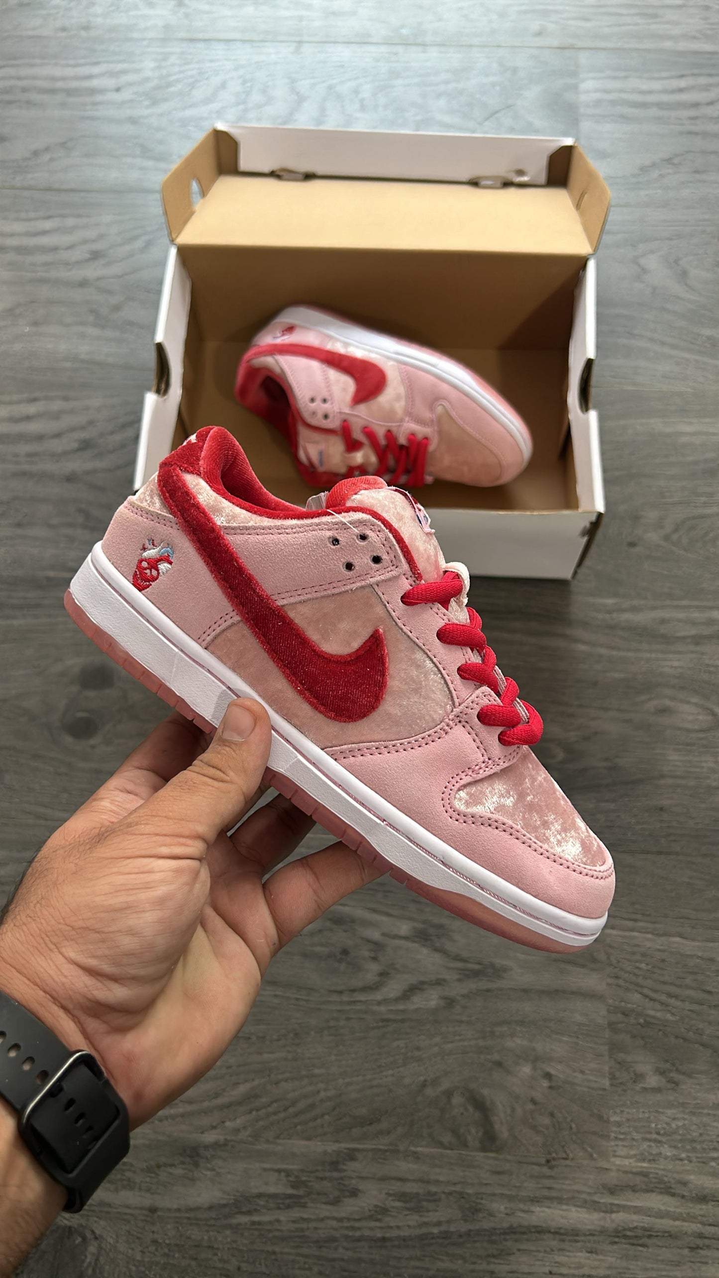NIKE DB DUNK LOW STRANGE LOVE – Brandadox